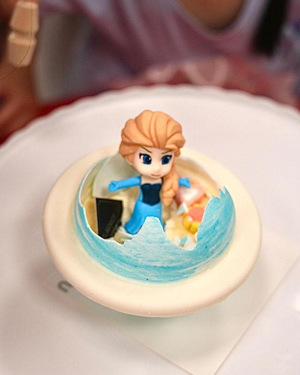 Frozen Elsa Surprise Cake | SURPRiZE U